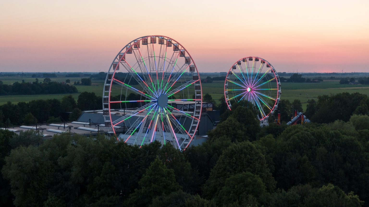 Beautiful sunset at Mondial – Mondial Rides